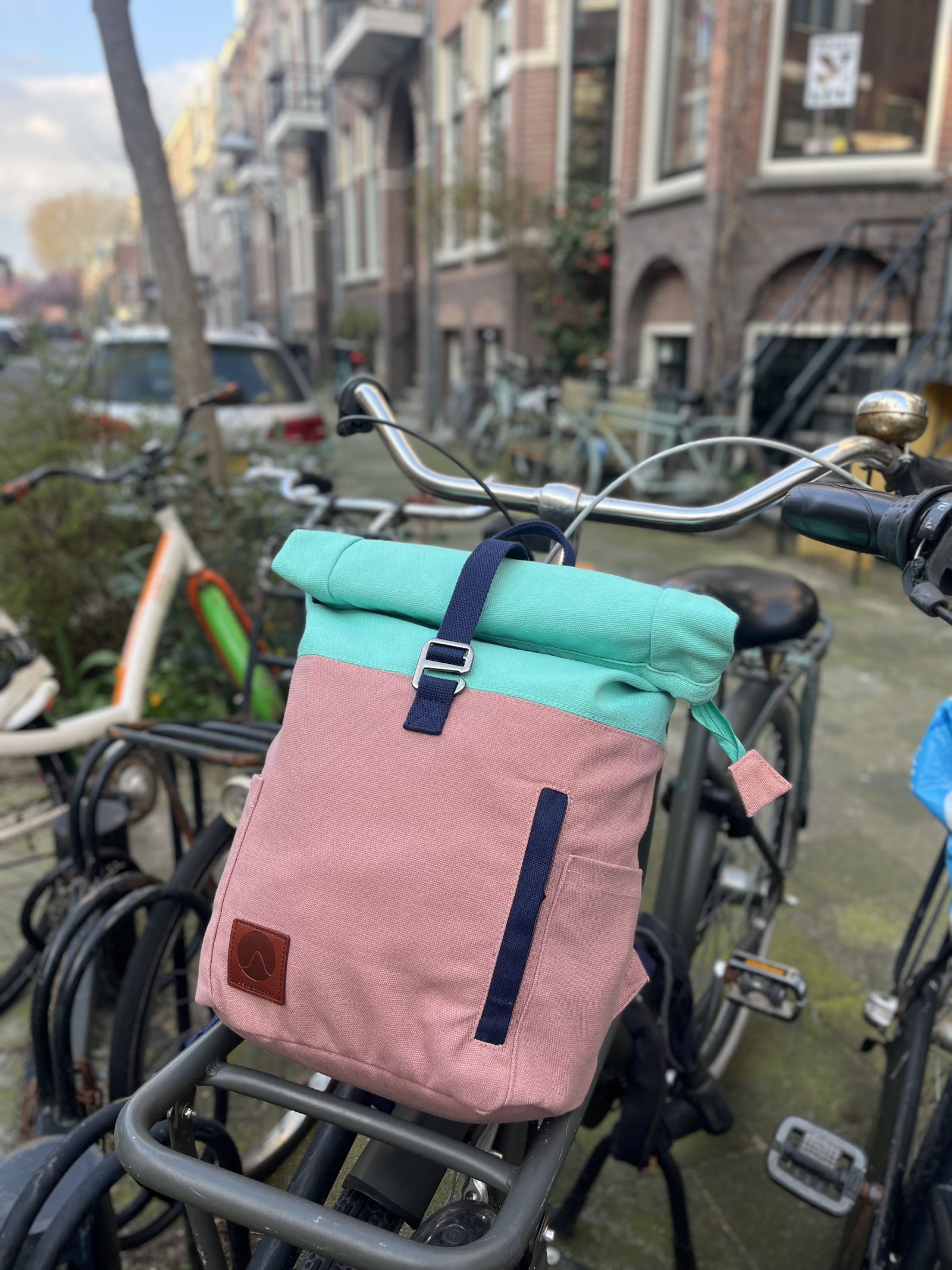 Vrolijke, betaalbare rugtas van duurzaam katoen - berg & maan